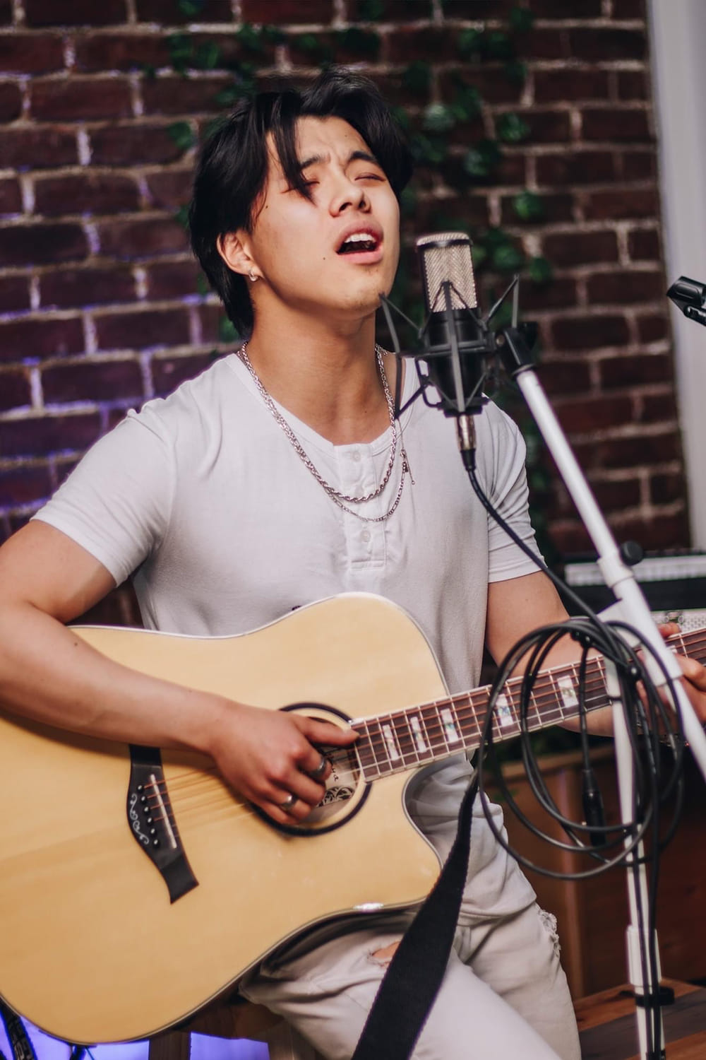 Backstage Pass | Jun Lucas